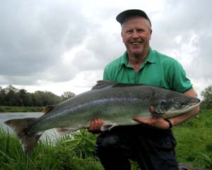 ‘Historic’ Salmon From The Hampshire Avon – Total Fishing