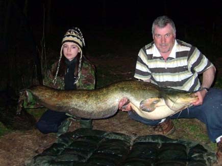 Giant Docklow Catfish – Total Fishing
