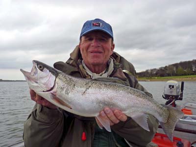 Bob Church Gets Into The Rutland Rainbows – Total Fishing