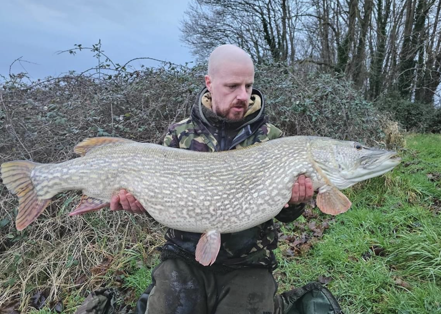 British Pike Record Falls To Lloyd Watson With 47lb 5oz Chew Reservoir ...