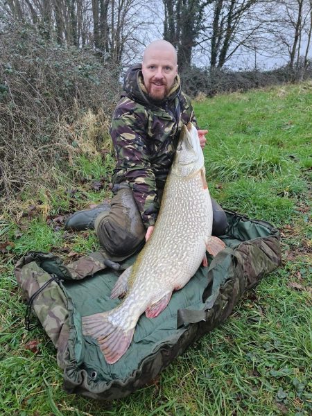 British Pike Record Falls To Lloyd Watson With 47lb 5oz Chew Reservoir ...
